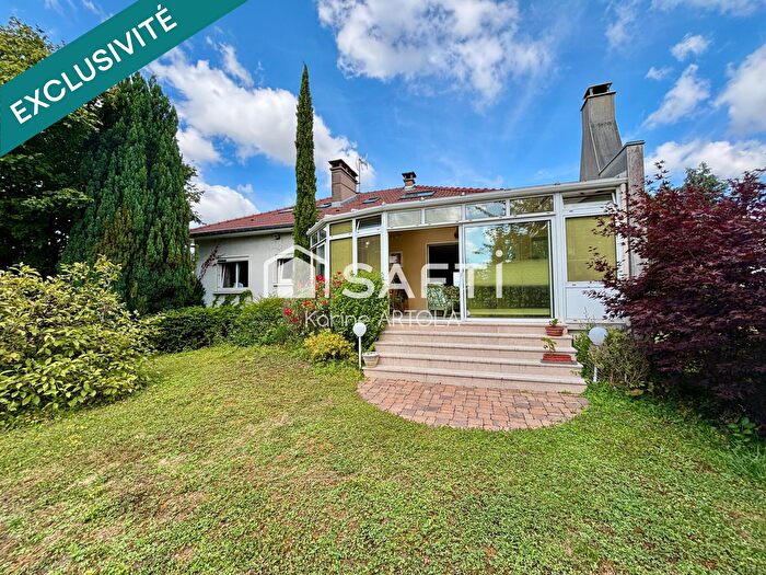 Maison à vendre - Verdun, Cité Kennedy, Dieu du Trice, Village Louis Best - 7 pièces - 5 chambres