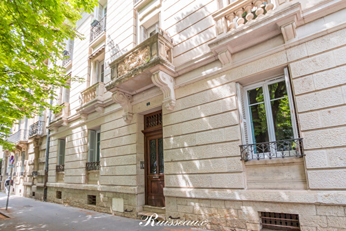 Appartement à vendre - Dijon, Centre-ville - 3 pièces - 2 chambres