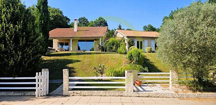 Maison à vendre - Bellegarde-Poussieu - 5 pièces - 4 chambres