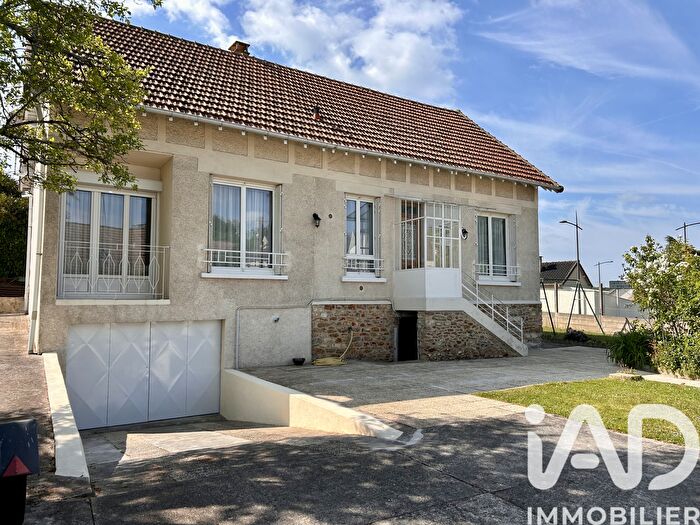 Vaux-le-Pénil : Maison 5 pièces à vendre