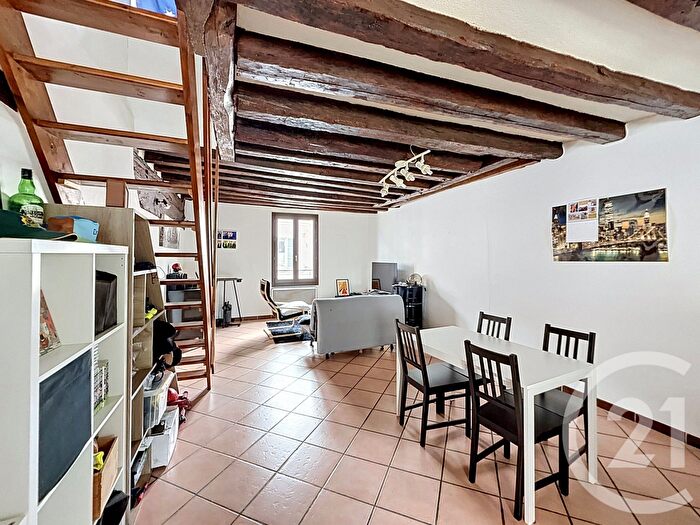 Provins, Centre-ville : Appartement 2 pièces à vendre