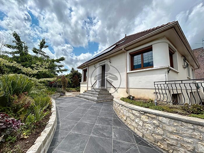 Maison à vendre - Saint-Quentin, Europe, Rémicourt - 6 pièces - 3 chambres