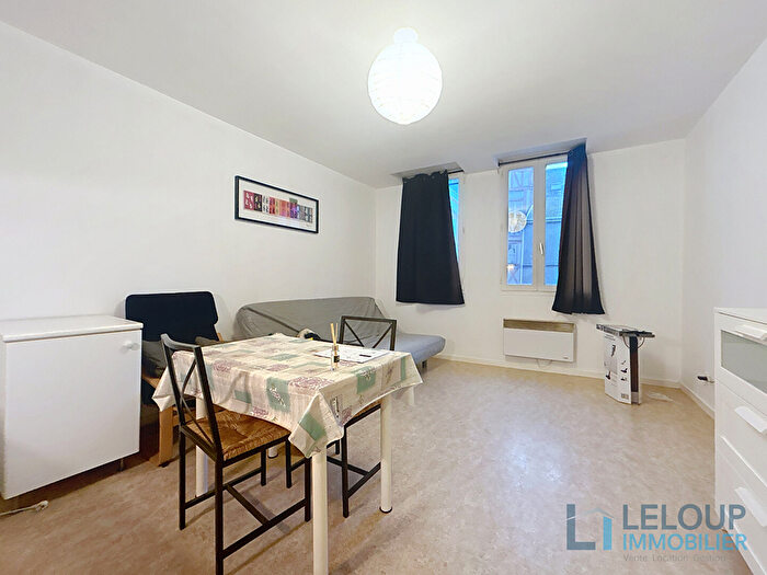 Appartement à louer - Rouen, Saint-Marc, Croix de Pierre, Saint-Nicaise - 1 pièce