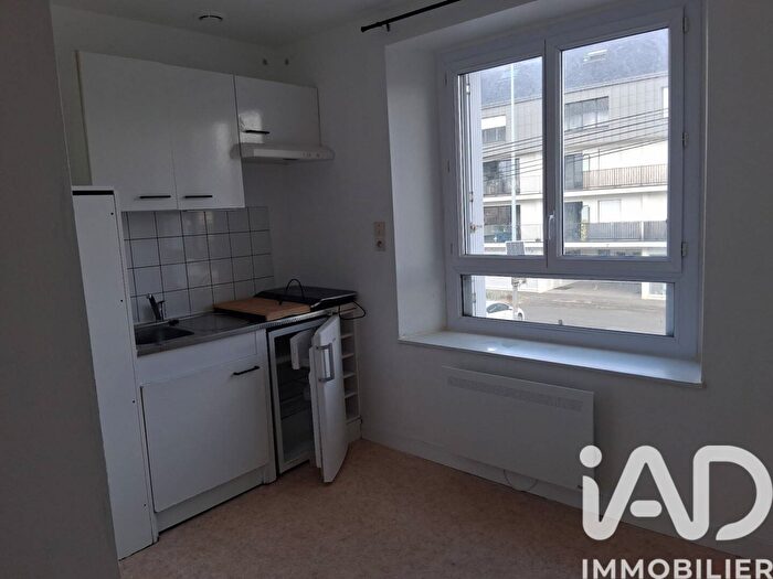 Appartement 2 pièces à Est, Carhaix-Plouguer, à louer