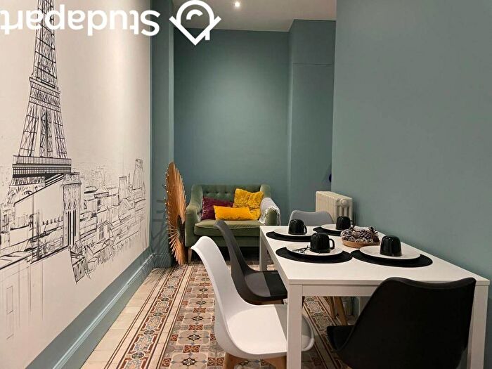 Appartement à louer - Berriat-Ampere, Grenoble - 4 pièces - 3 chambres