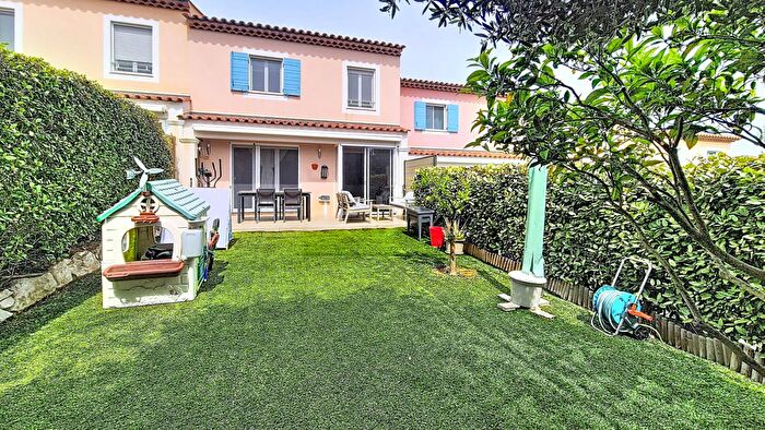 Maison 4 pièces à louer à Antibes, Rabiac, Carriat, Les Semboules, Les Brusquets