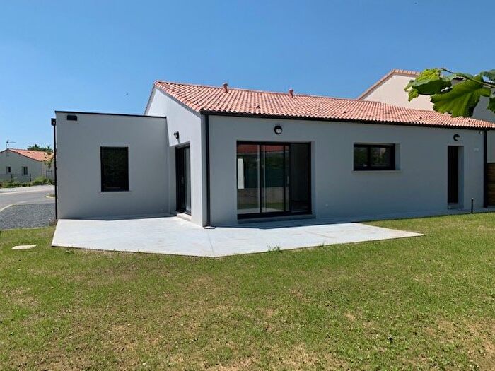 Maison à vendre - Chavagnes-en-Paillers - 4 pièces - 3 chambres