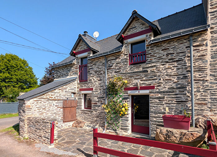 Maison 5 pièces à Les Fougerêts, à vendre
