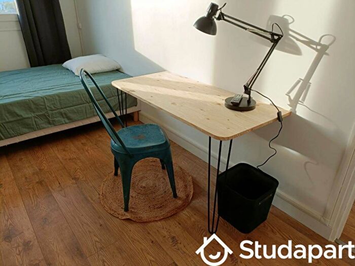 Appartement à louer - Mace, Saint-Étienne-du-Rouvray - 1 pièce - 4 chambres