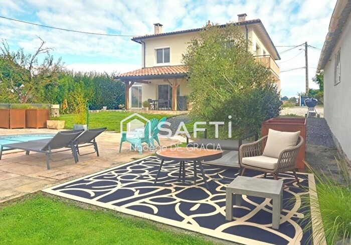 Maison à vendre - Belberaud - 7 pièces - 6 chambres