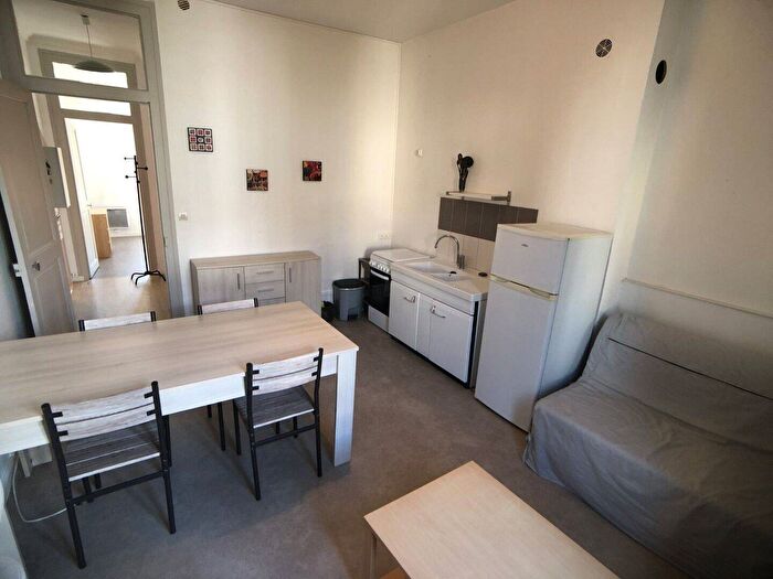 Appartement à louer - Berriat-Ampere, Grenoble - 3 pièces - 2 chambres