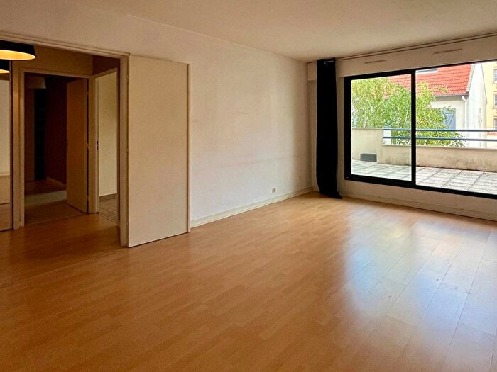 Courbevoie, Hôtel de ville : Appartement 2 pièces à vendre