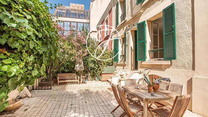 Levallois-Perret, Trézel : Maison 6 pièces à vendre