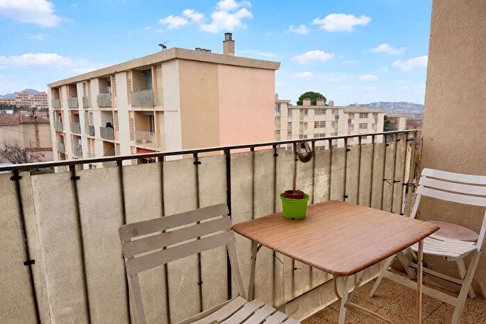 Appartement à vendre - Marseille e , Saint-Tronc - 3 pièces - 2 chambres