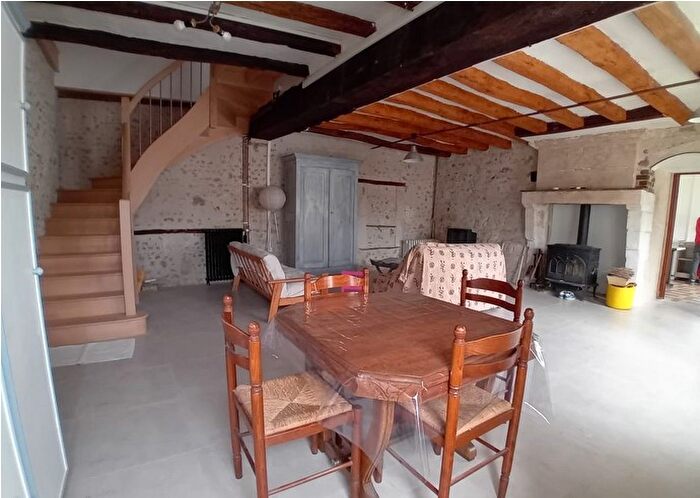 Maison à louer - Vancé - 4 pièces - 3 chambres