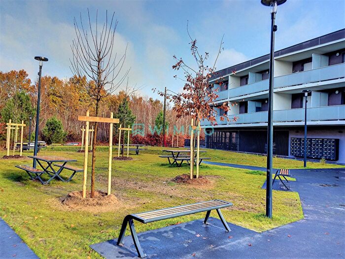 Appartement 1 pièce à Saint-Jean-dIllac, à louer