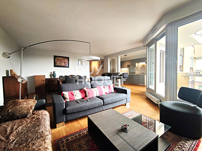 Courbevoie, Hôtel de ville : Appartement 4 pièces à vendre