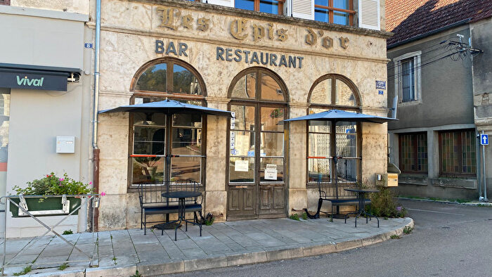 Maison à vendre - LIsle-sur-Serein - 7 pièces - 5 chambres