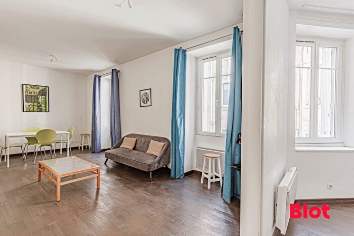 Appartement à vendre - Nantes, Saint-Clément, Jardin des plantes, Caserne Lamoricière - 3 pièces - 2 chambres