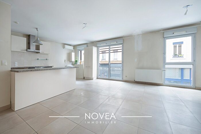 Appartement à vendre - Villeurbanne, République, Tolstoi - 3 pièces - 2 chambres