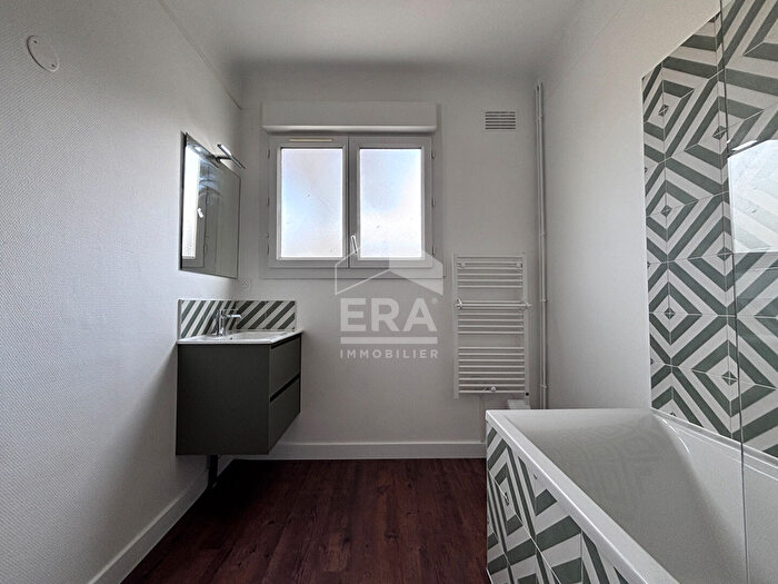 Maison à louer - Orléans, La Madeleine, Saint-Laurent - 5 pièces - 4 chambres