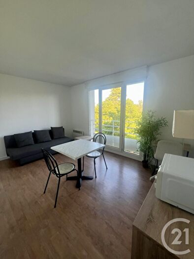 Appartement à louer - Orléans, Saint-Marc, Faubourg Bourgogne - 1 pièce