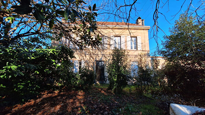 Maison à vendre - Saint-Loubès - 6 pièces - 4 chambres