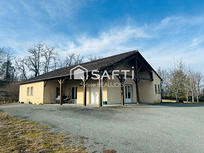 Maison à vendre - Beaumont-du-Périgord - 6 pièces - 3 chambres