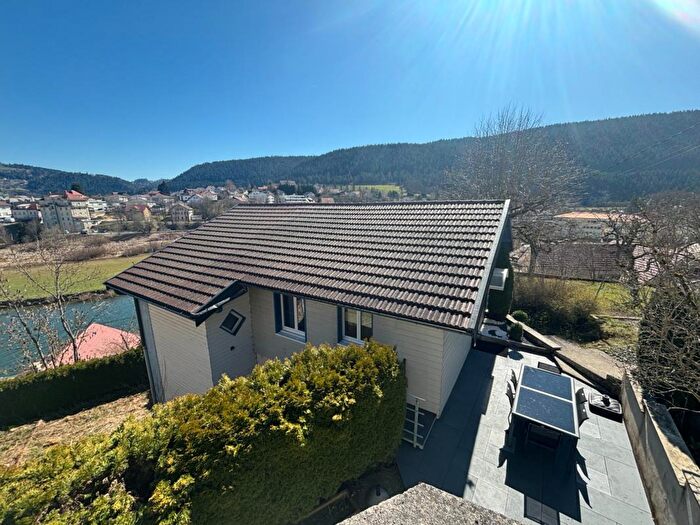 Villers-le-Lac : Maison 5 pièces à vendre