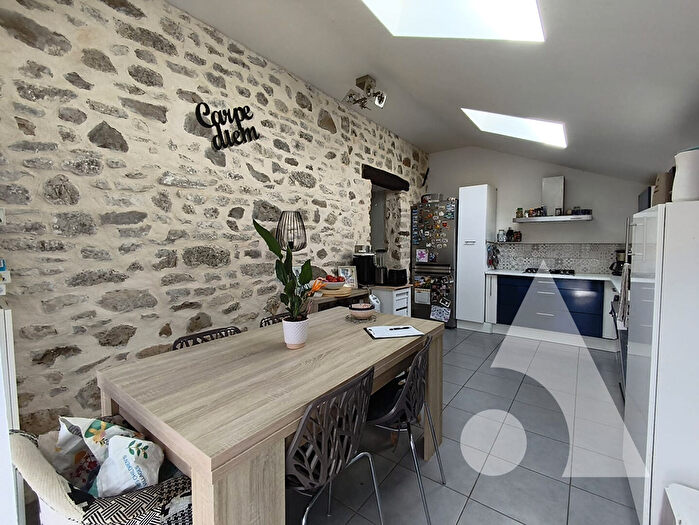 Auger-Saint-Vincent : Maison 5 pièces à vendre