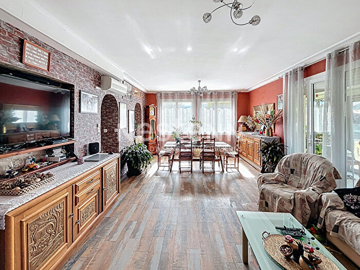 Maison à vendre - Laroque-dOlmes - 5 pièces - 4 chambres