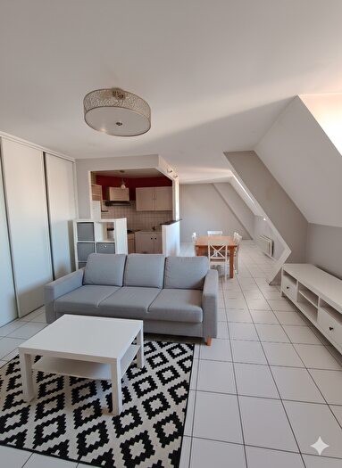 Appartement à louer - Nancy, Poincaré, Foch, Anatole France, Croix de Bourgogne - 3 pièces - 2 chambres