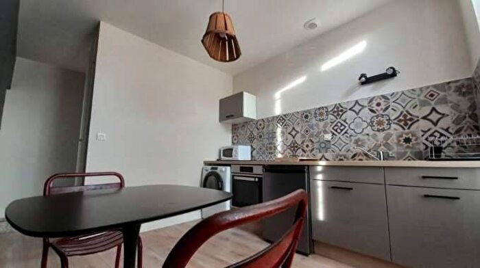 Appartement à louer - Orléans - 2 pièces - 1 chambre