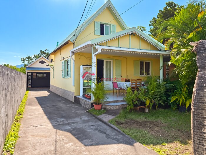 Maison 4 pièces à vendre à Saint-Pierre, Bois d'Olive