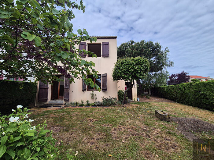 Saint-Sébastien-sur-Loire, Est : Maison 5 pièces à vendre