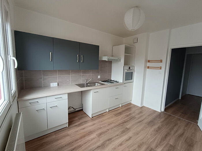 Appartement à louer - Romagnat - 4 pièces - 3 chambres