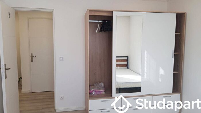 Appartement à louer - Centre Ville-Bouviers, Guyancourt - 1 pièce - 1 chambre