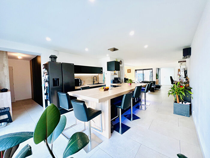 Maison 10 pièces à vendre à Gignac