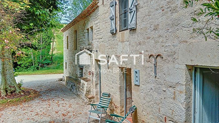 Maison à vendre - Castelnau-Montratier - 8 pièces - 4 chambres