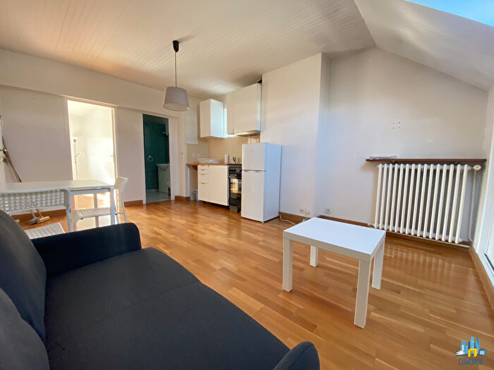 Appartement à louer - Cachan, La Plaine - 2 pièces - 1 chambre