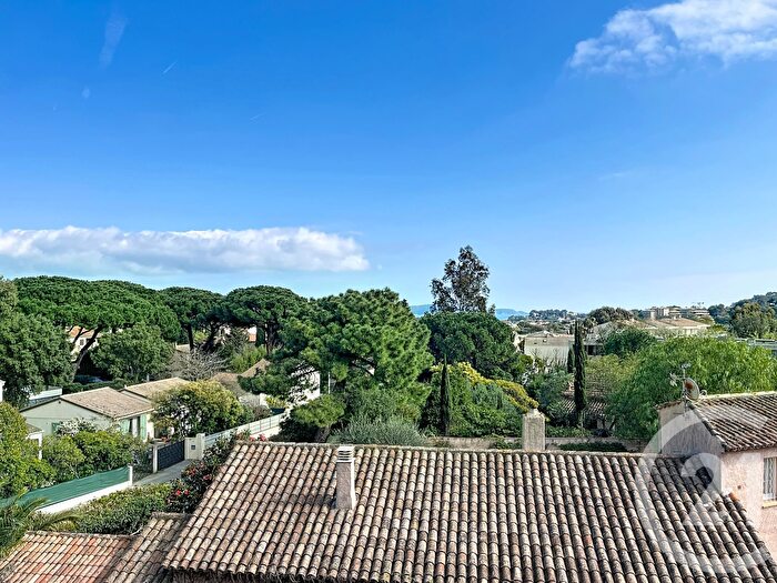 Appartement à vendre - Cavalaire-sur-Mer, Pierrugues, Mannes, Canissons - 3 pièces - 2 chambres