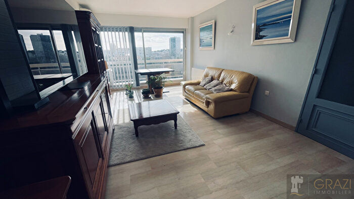 Appartement à vendre - Toulon - 3 pièces - 2 chambres