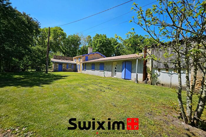 Maison à vendre - Gaillan-en-Médoc - 10 pièces - 7 chambres