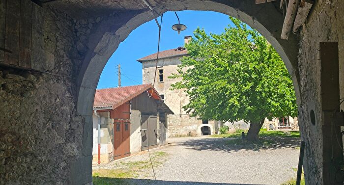 Maison 7 pièces à vendre à Chindrieux