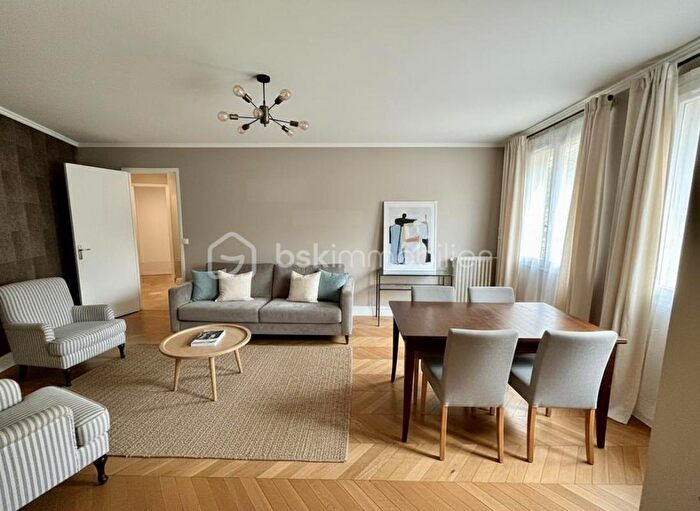 Appartement à vendre - Paris e , Mouzaia - 1 pièce