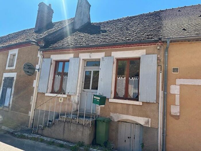 Maison 2 pièces à vendre à Saint-Amand-en-Puisaye