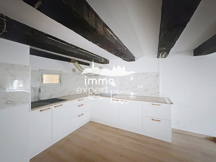 Appartement à louer - Mirecourt - 4 pièces - 3 chambres