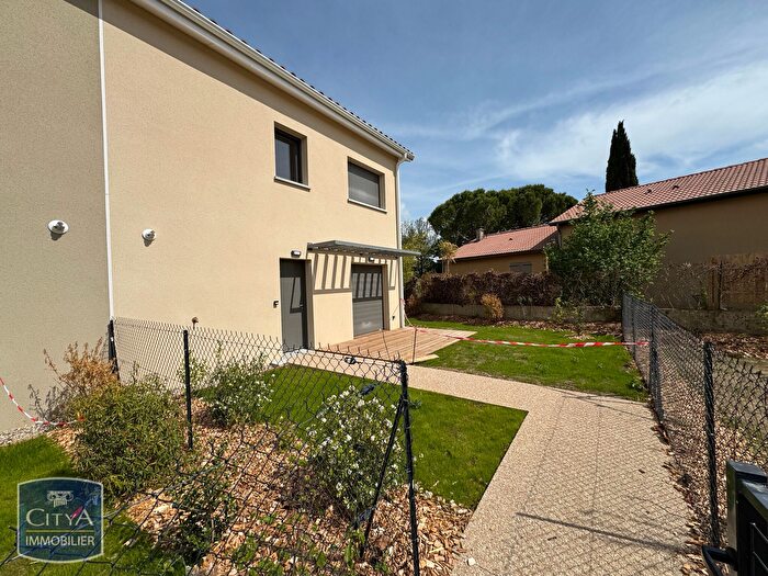 Maison à vendre - Vaulx-en-Velin, Village - 4 pièces - 3 chambres