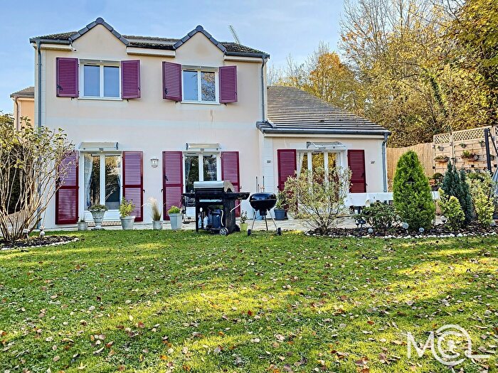 Maison à vendre - Boussy-Saint-Antoine - 6 pièces - 4 chambres