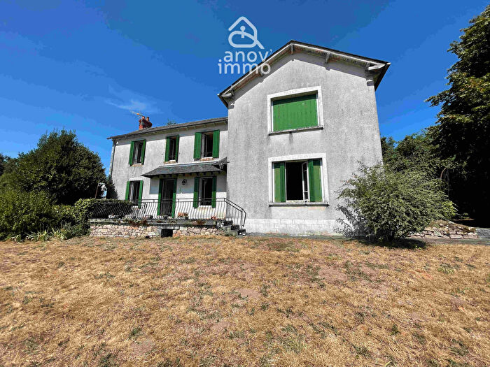 Maison 7 pièces à vendre à Saint-Amans-des-Cots